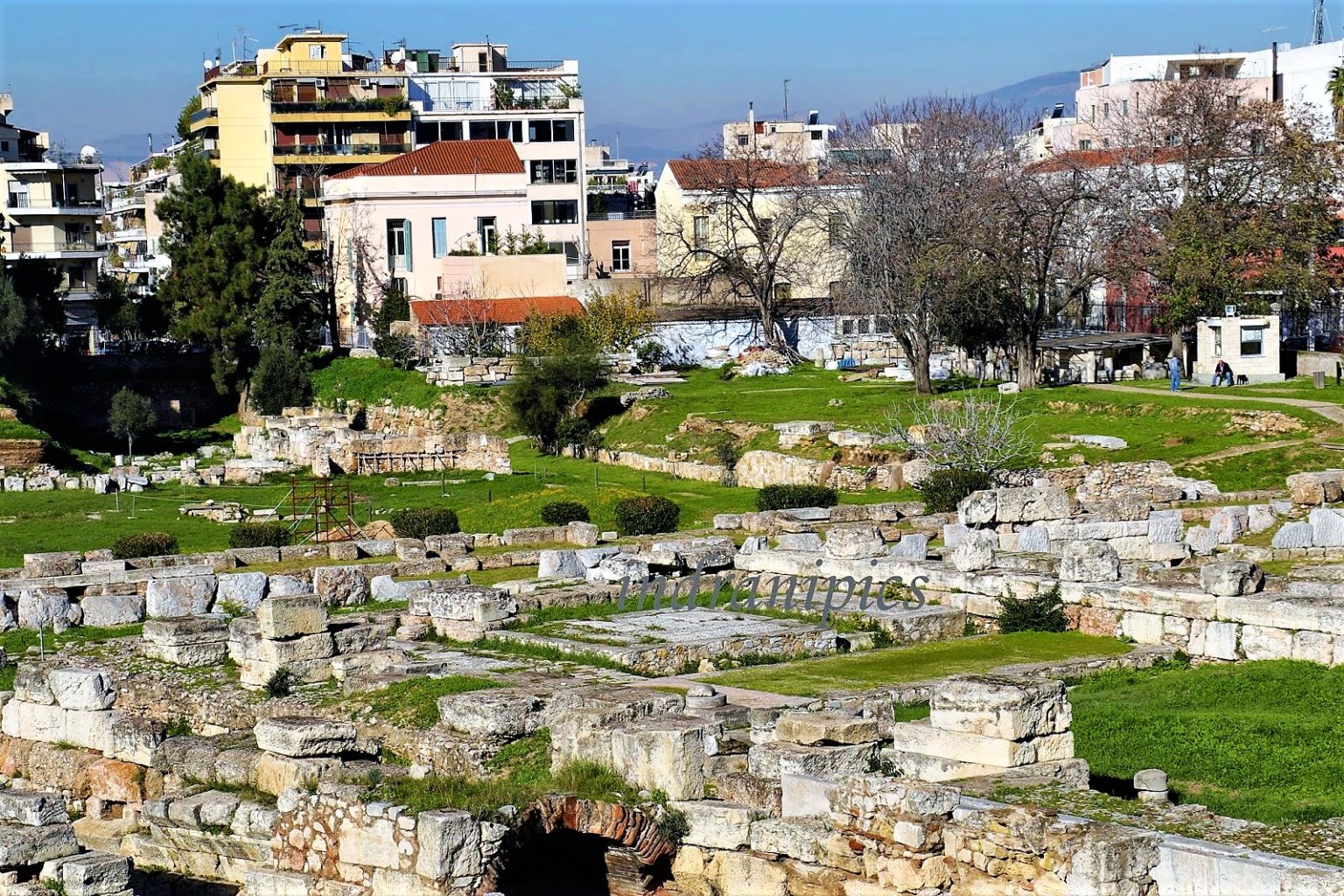 Step Back in Time - My First Impression of Athens City, Greece - i Share