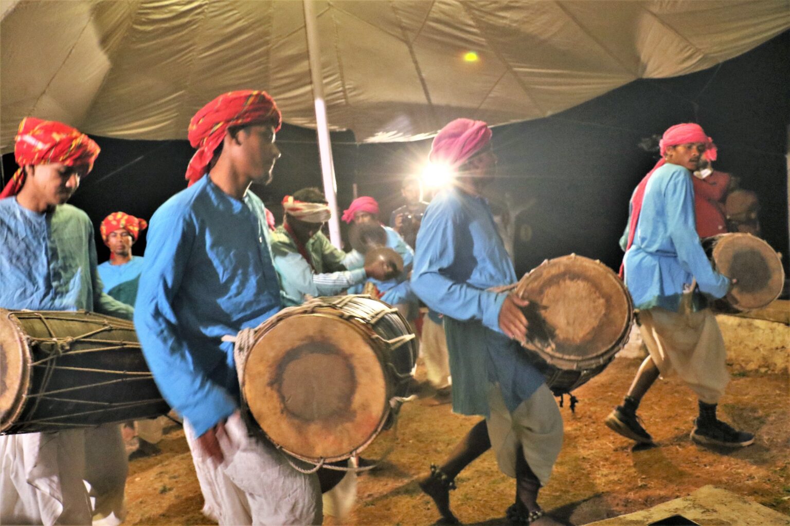 Meeting Bharia Tribe and Kareyam Village Tour Patalkot - i Share
