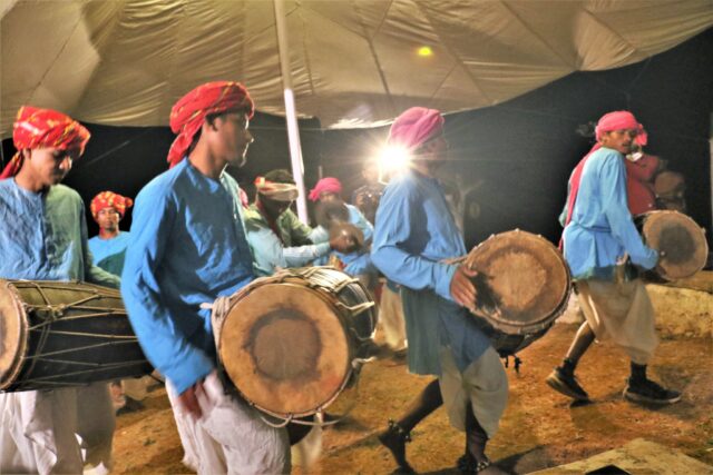 Meeting Bharia Tribe and Kareyam Village Tour Patalkot - i Share