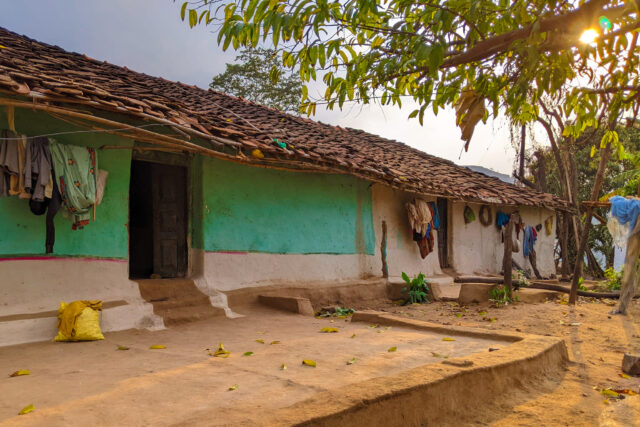 Meeting Bharia Tribe and Kareyam Village Tour Patalkot - i Share