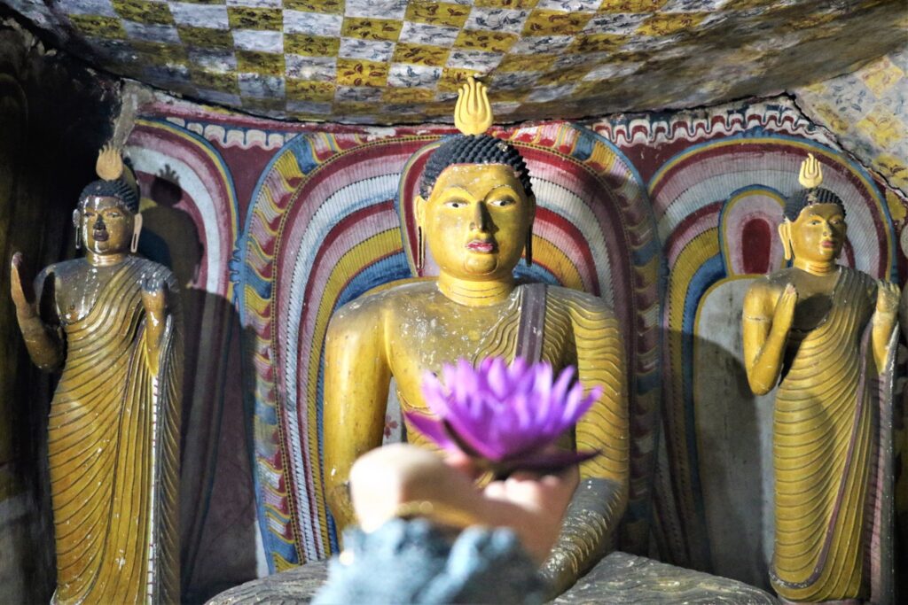 Visit to Dambulla Cave Temple Sri Lanka - i Share