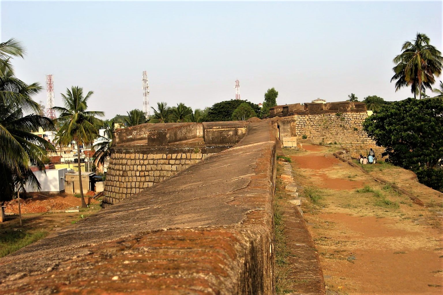 Forgotten Devanahalli Fort near Bangalore International Airport - i Share