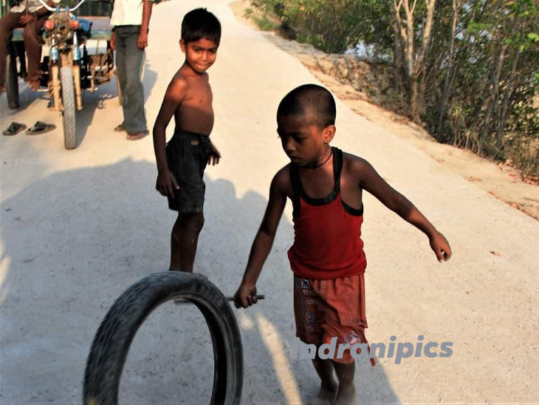 The Lost Art of the Rolling Tyre Game: A Guide for Parents - i Share