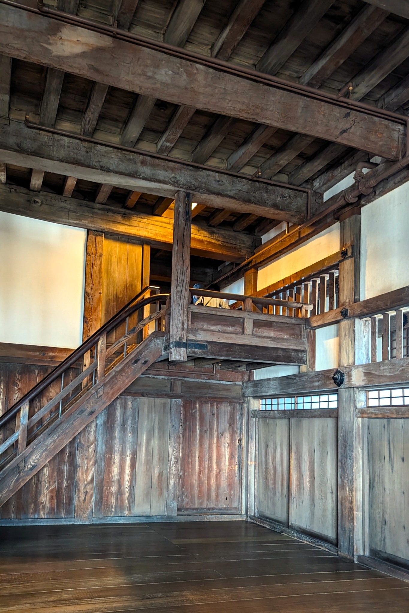 Inside Himeji Castle: Traditional Japanese Architecture - i Share